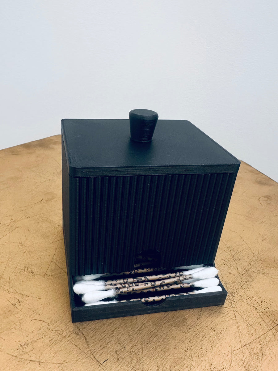 Q tip container
